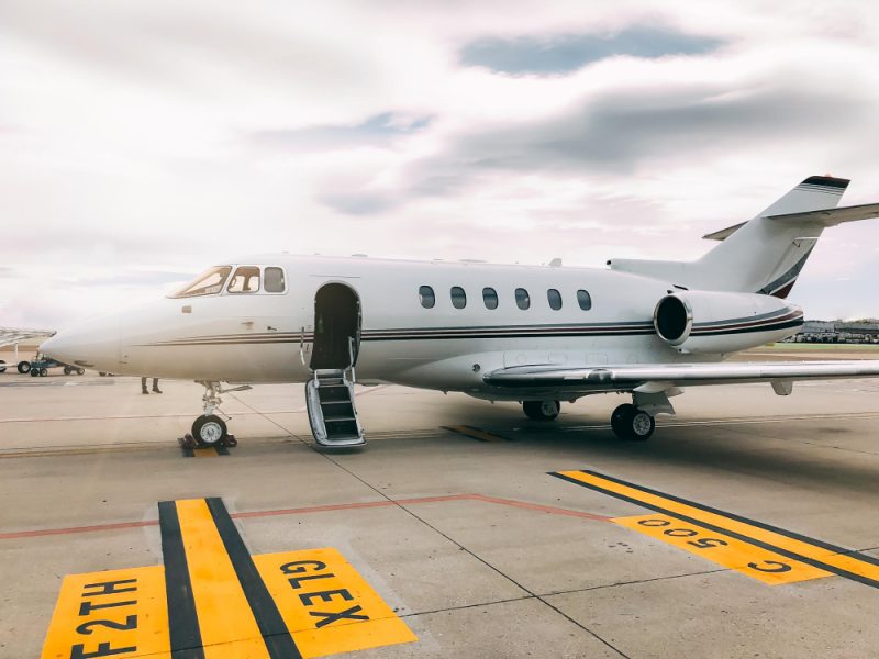 Private Jet Hire UK - Get the best deal with JetCompare